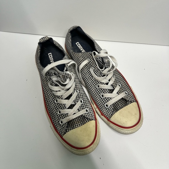 Converse | Shoes | Converse Low Top Sneakers | Poshmark